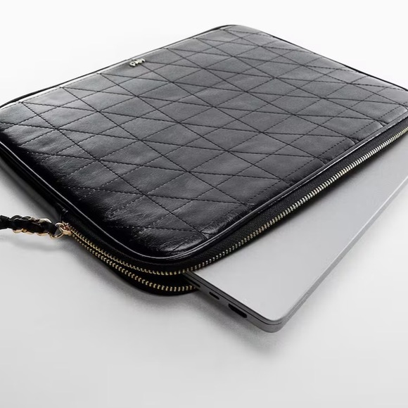 Mango | Other | Nwt Padded Laptop Case Black | Poshmark